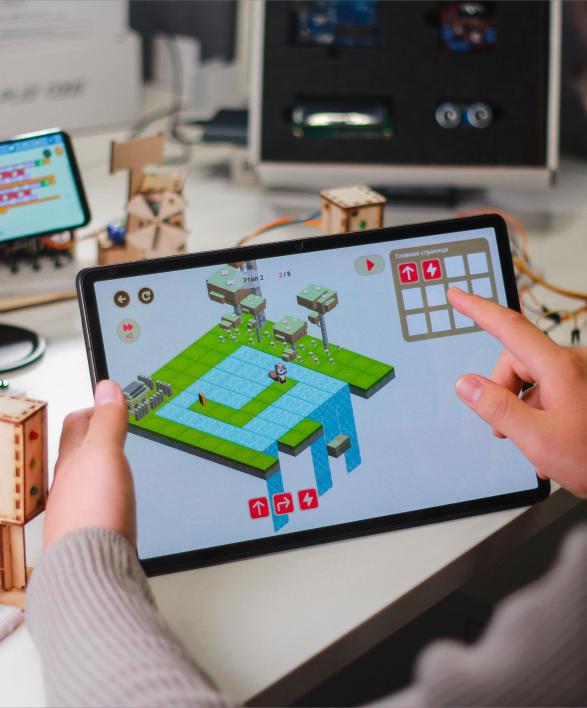 CodiPlay - Learn programming through arcade games